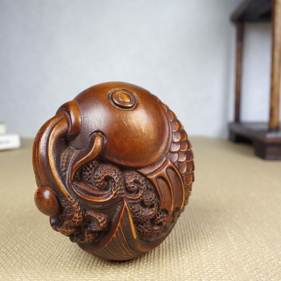 Asian Hand Carved Boxwood Netsuke Figurine cute Fish fengshui Carp ...