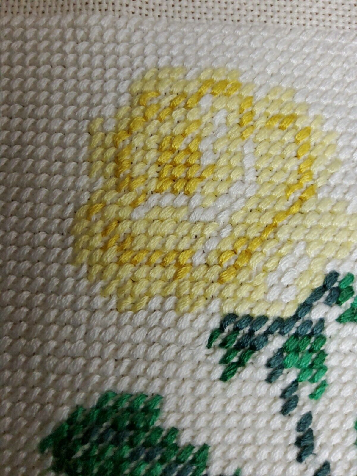 Kleines Stickbild Gelbe Rose Handarbeit Halber Kreuzstiçh 15 X13 Cm (11 ...