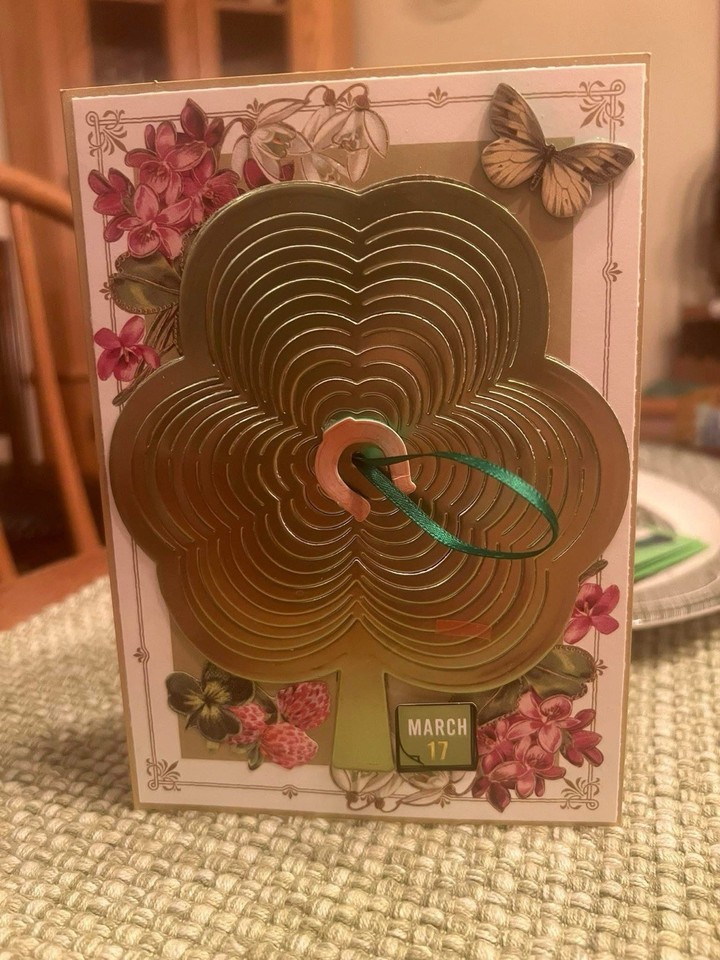 Anna Griffin Shamrock Kirigami Dies, Cuts Perfectly, Small & Large Dies ...