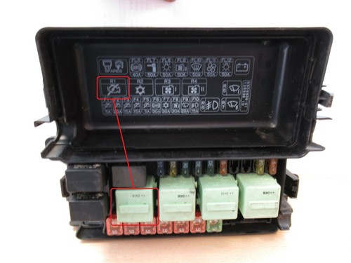 MINI Cooper One / S R50 R52 R53 DME K6300 Relay R1 in engine bay ...