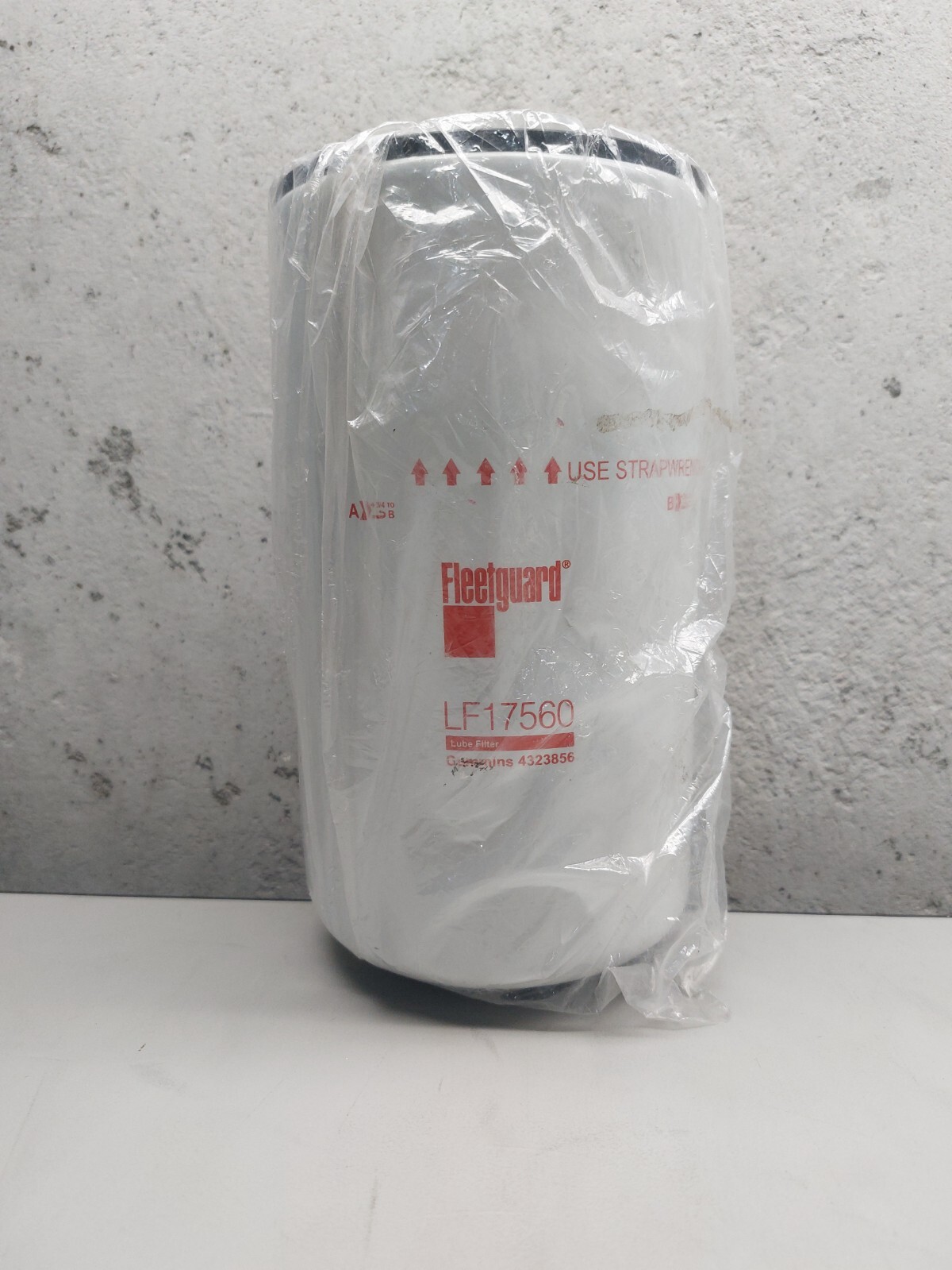 GENUINE Fleetguard LF17560 Lube Filter - CUMMINS 4323856 - FAST FREE ...