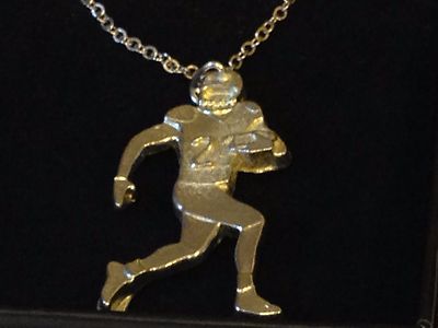 American Football Runner GT18 Pewter On 24" Silver Plated Curb Necklace ...