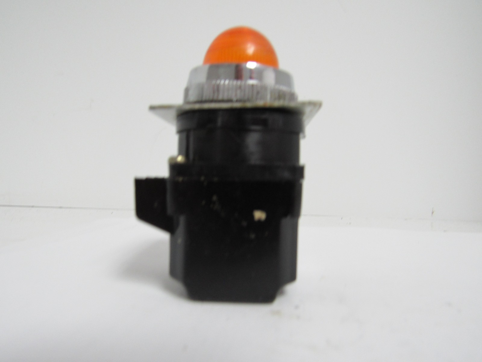 SHAN-HO ELECTRIC ORANGE PILOT LIGHT 100-110V 50/60 Hz | eBay