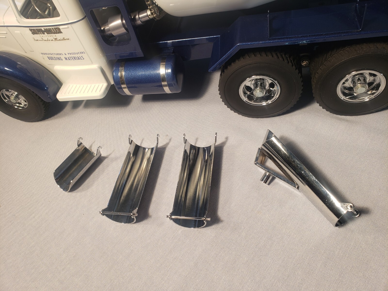 RARE Smith Miller FRED THOMPSON L MACK BLUE DIAMOND CEMENT MIXER 037/ ...