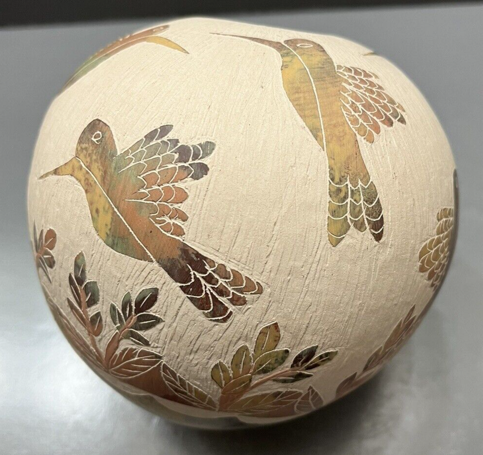 Mata Ortiz Pottery Armida Corona Vase Olla Hummingbird Sgraffito Art ...