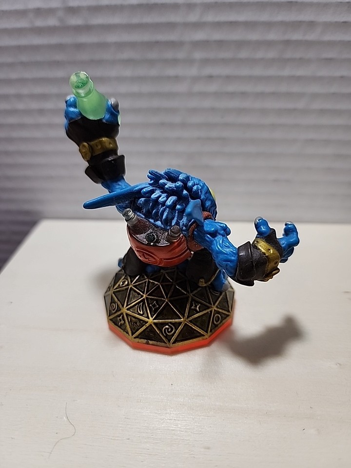 Skylanders Giants Lightcore Pop Fizz Figure | eBay