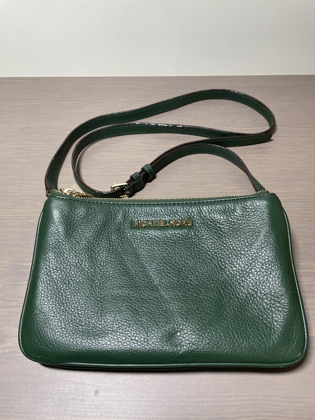 Michael Kors - Green Soft Pebbled Leather - Small Cro… - Gem