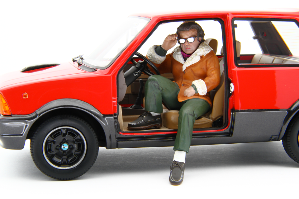 LAUDORACING-MODELS 1:18 Jerry Calà Billo Innocenti De Tomaso Turbo 1983 ...