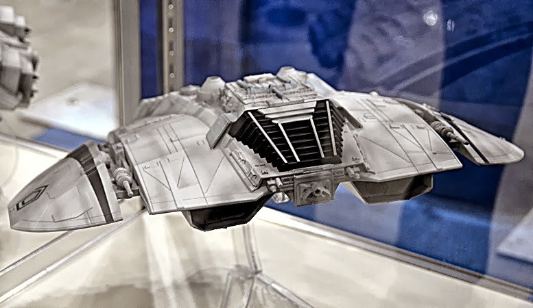 Battlestar Galactica Classic Cylon Raider Pre Finished Model Kit New ...