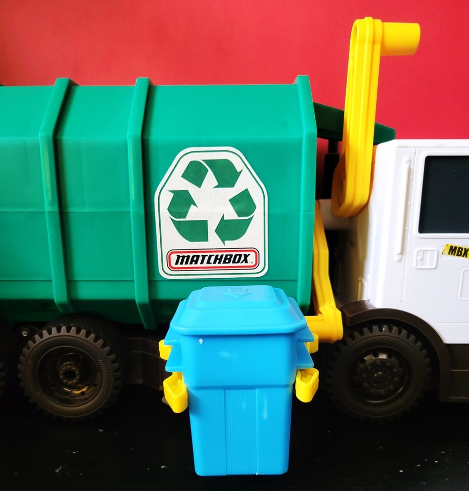 Matchbox Garbage Large 15'' Dump Truck Side-Loader Trash Realistic ...
