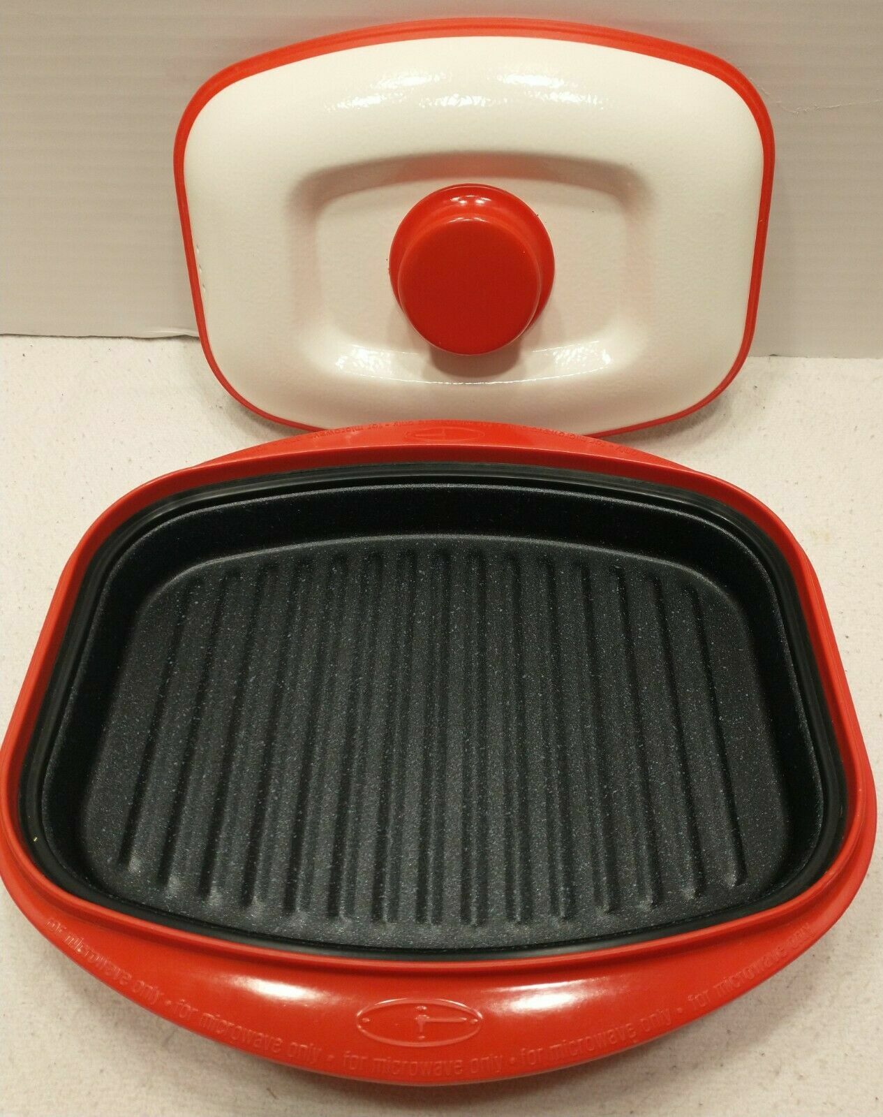 RANGE MATE MICROWAVE GRILL pan steaks RED/WHITE RECTANGULAR covered ...
