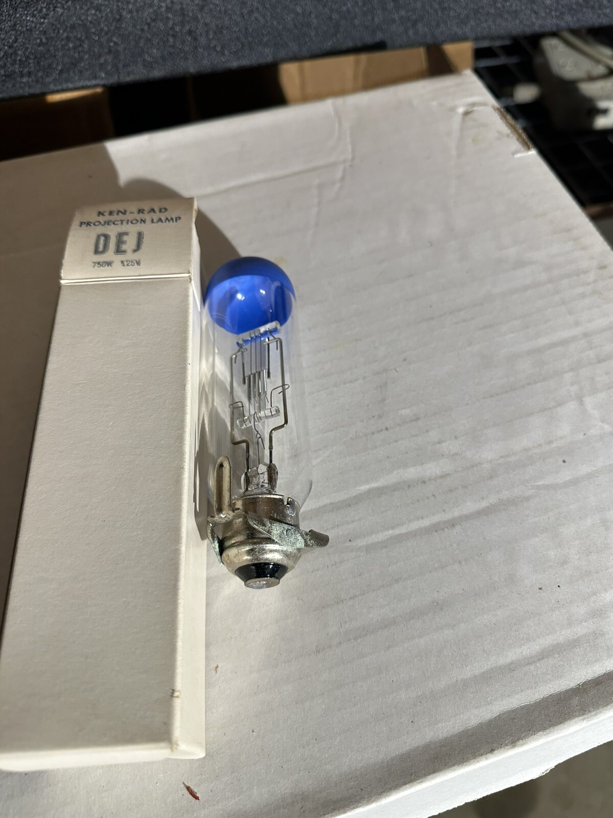 DEJ Projector lamp/bulb, Ken Rad brand,new old stock, 120v, 750 watt | eBay