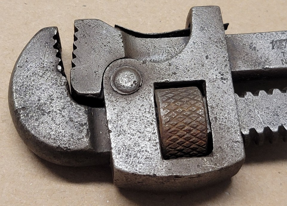 Antique #8 Winchester Pipe Wrench #1021 VTG Tools 7” EARLY (HARD TO ...