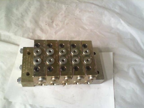 Trabon Lubriquip MSP 5T H02 Block Valve Manifold 4312425 - New No Box ...