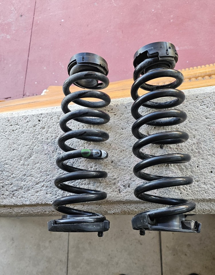 +C702 W205 MERCEDES 15-19 C CLASS RWD REAR RIGHT & LEFT COIL SPRINGS ...