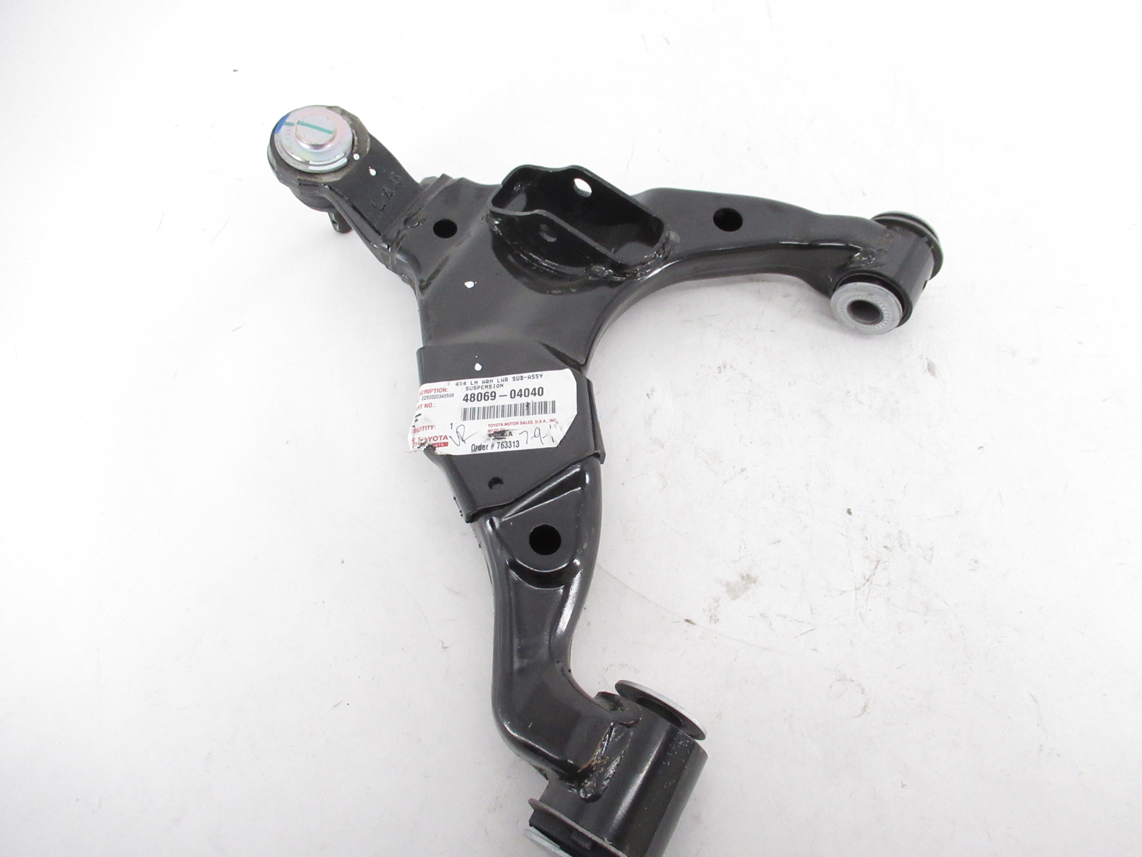 Genuine OEM Toyota 48069-04040 Driver Front Lower Control Arm Assy 05 ...