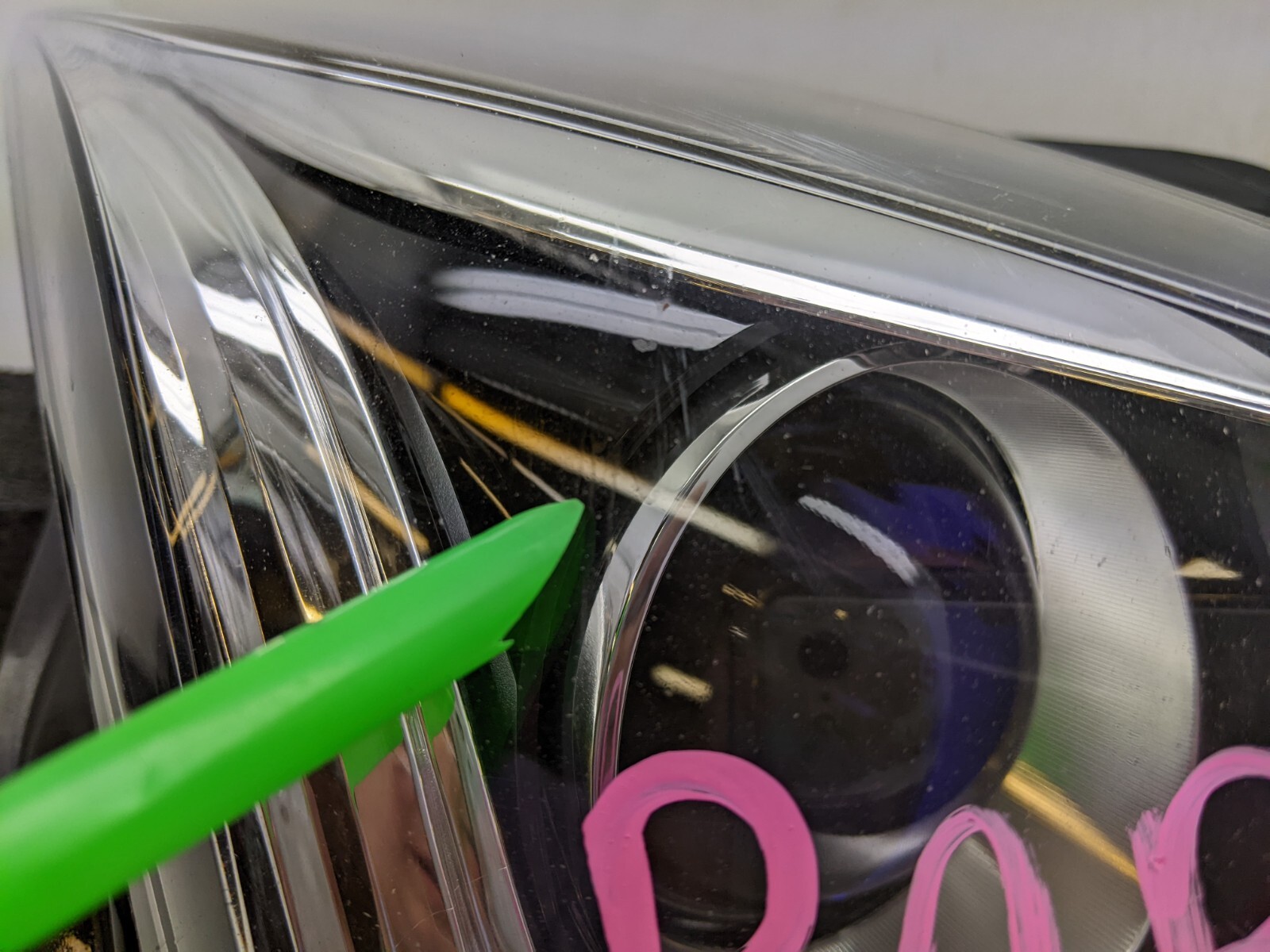 DAMAGED! OEM 2013-2018 CADILLAC ATS RIGHT HEADLIGHT HALOGEN PASSENGER ...