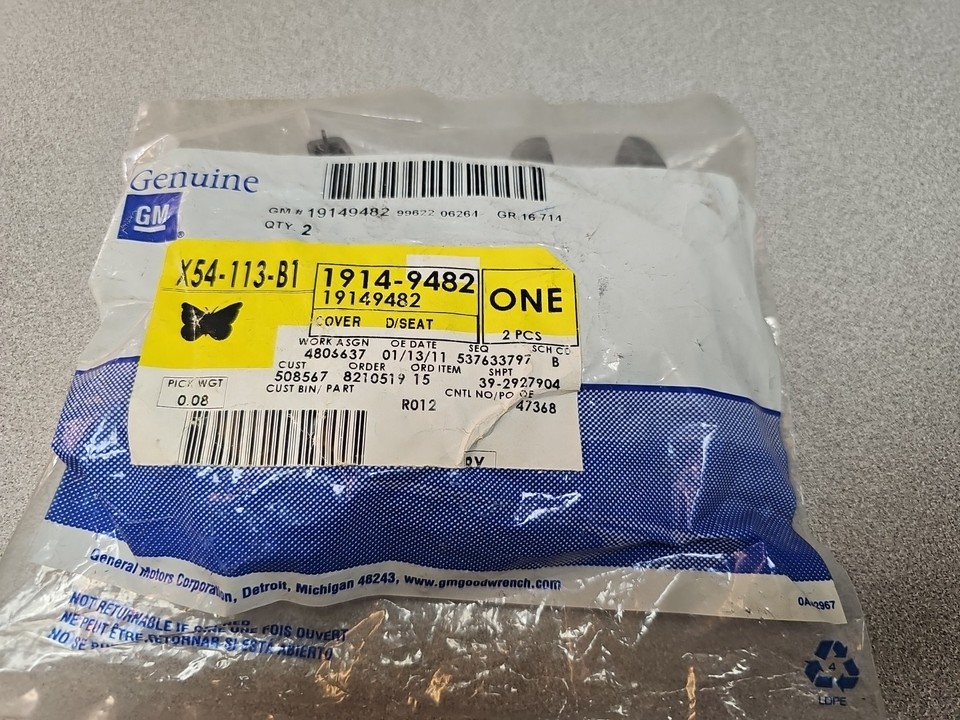 NEW Genuine GM 19149482 Seat Belt Trim Cover Driver Side Medium Pewter ...