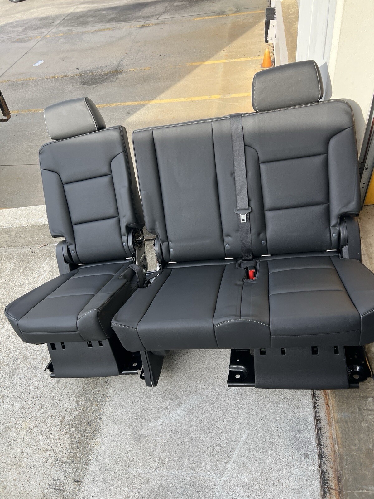 2007-2020 2020 GMC Chevrolet Tahoe 2nd Row Black Leather Rear Seats on ...