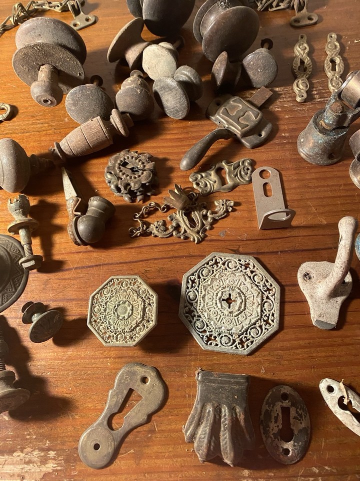 Lot of Antique Vintage Hardware Wooden Drawer Pulls Brass Ornate Key ...