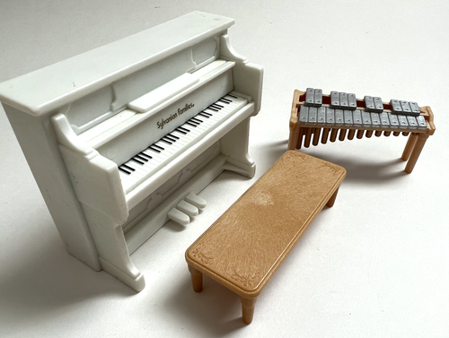 Sylvanian Families Calico Critters White Piano with Bench & Xylophone ...