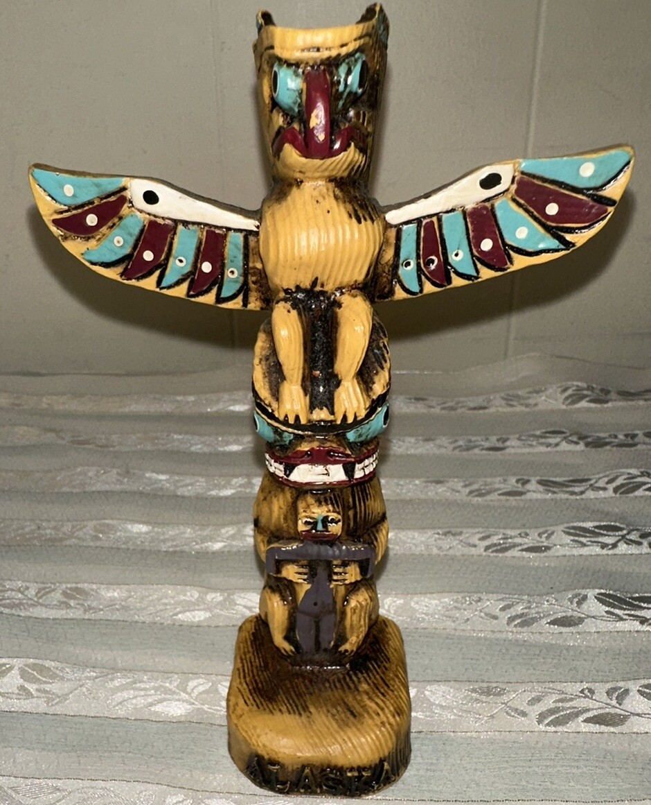 Raven Totem Pole