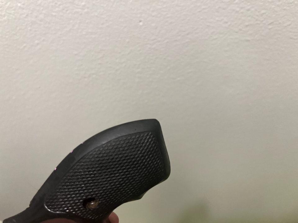 USED ROUGH UNCLE MIKES SMITH & WESSON J FRAME RUBBER GRIPS 59010 ROUND ...