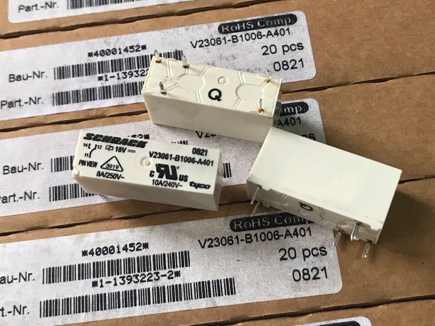 1PC V23061-B1006-A401 Power Relay 8A 250VAC 18VDC 5 Pins | eBay.de