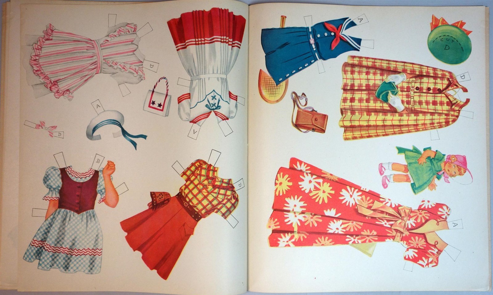 Un-Cut Paper Doll Book Anna, Gees, Cherry & Dee, Saalfield 1943 | eBay