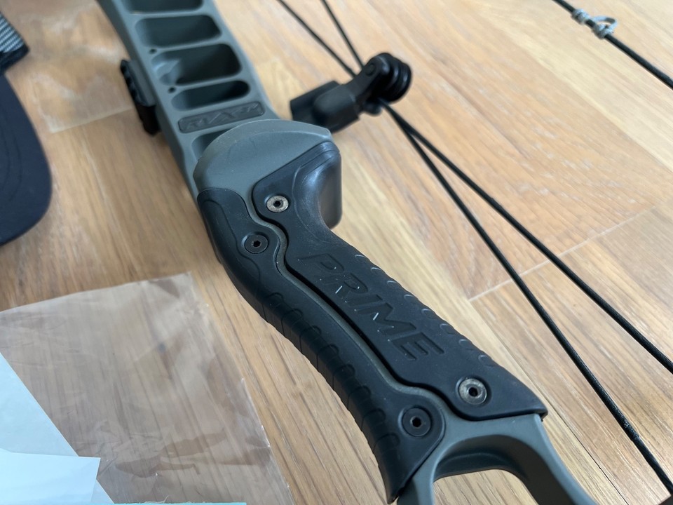 Prime RVX 34 Compound Bow RH 28" 60-70lb | eBay