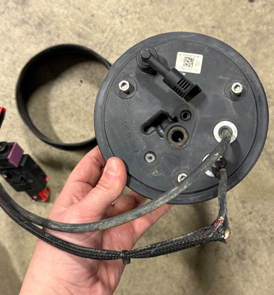 Emission Reduction Fluid Tank Reservoir 22902615- 2015 Chevy | eBay