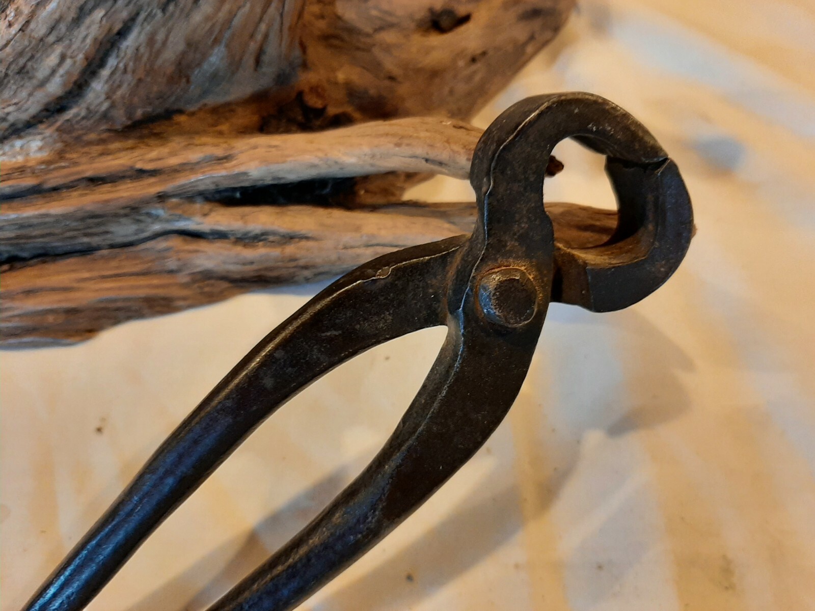 Knob and Claw Nippers Pincer Nippers Pliers | eBay