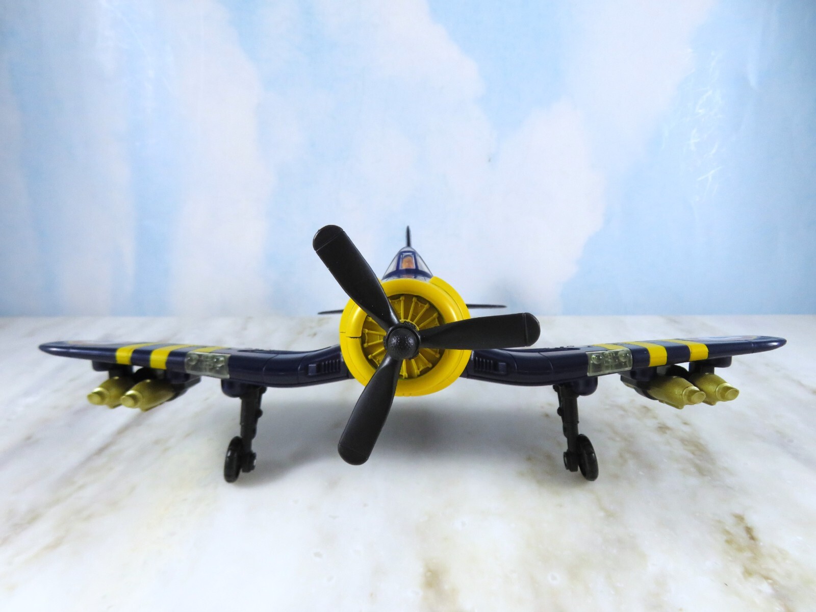 Kentoys Aircraft Vought F4U Corsair Lights Prop Spins Sounds French ...
