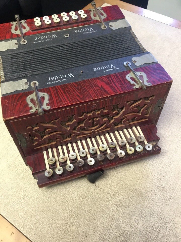 Vienna Wonder Accordion | eBay