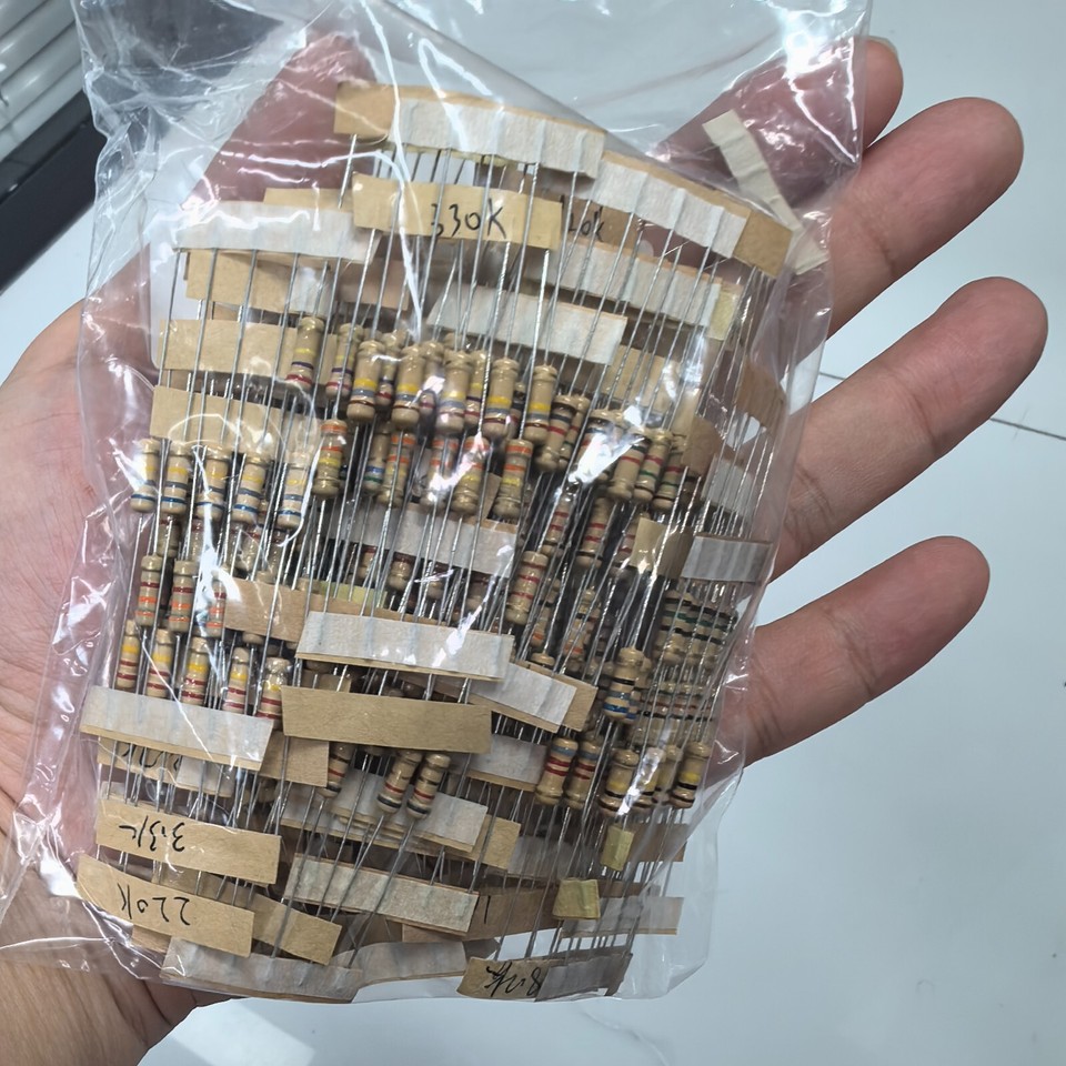 365 Piece 73Values 1/2 Watt Resistor Kit Assortment 5% 1/2W 1Ω- 1MOhm ...