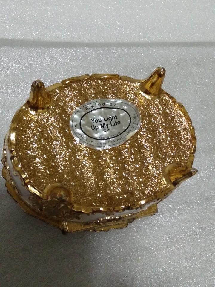 VTG HandPainted Porcelain Gold SANKYO Music TRINKET Box You Light Up My ...