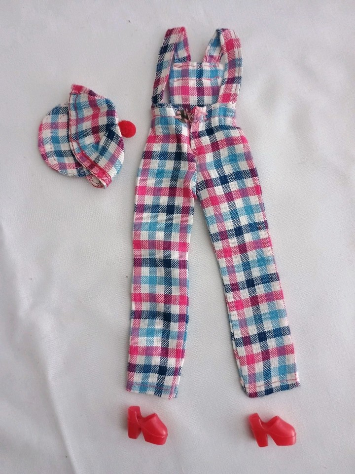 DAISY MARY QUANT DOLL OUTFIT HUCKLEBERRY CS20/1 DUNGAREES POM POM HAT ...