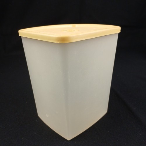 Tupperware Deep Square Freeze It 1311-2 with Tan Lid 310-40 6" | eBay