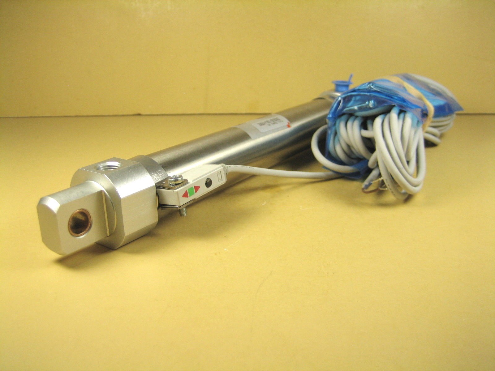 SMC Air Cylinder CDM2E25-150J-H7BAZ w/ 2 D-H7BA Sensors NEW | eBay