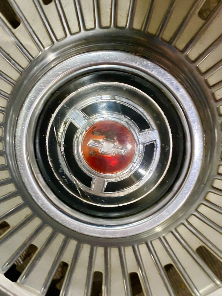 1965 Chevrolet Hub Caps 14" Set of 4 Chevy Wheel Cover Hubcap Chevelle ...