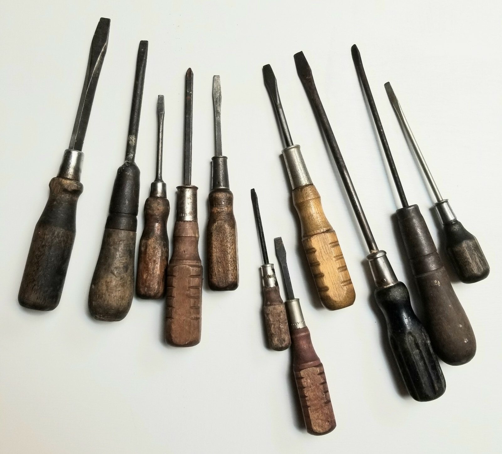 11 Wood Handled Variety Lengths Sizes Quality Screwdrivers Antique ...