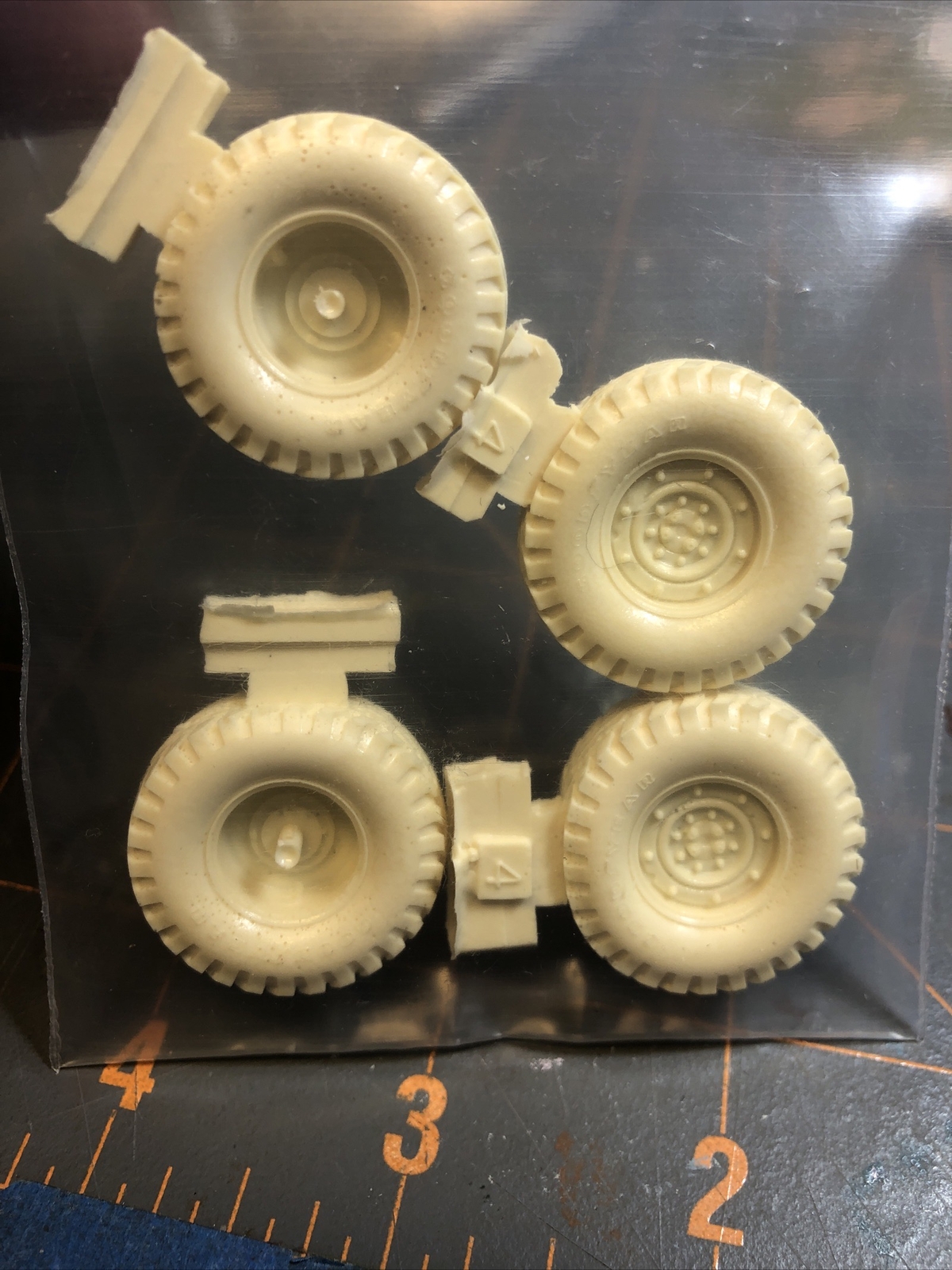 1/35 Resin Wheels Set for Humvee kits | eBay