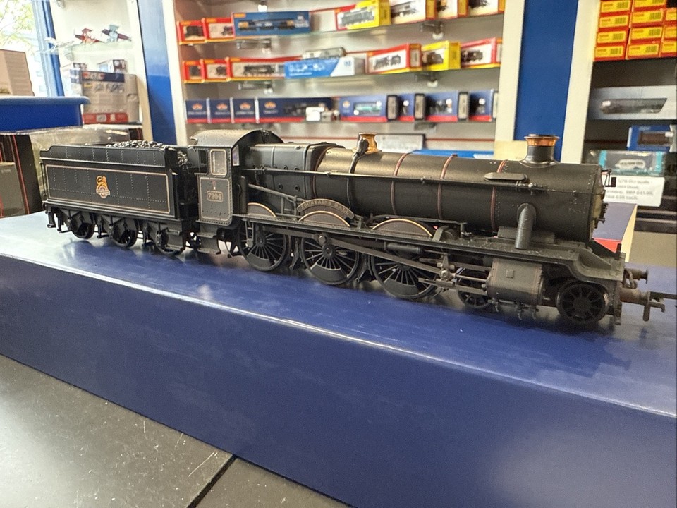 Bachmann 31-783 Modified Hall 7904 ‘FOUNTAINS HALL’ BR Black Early ...