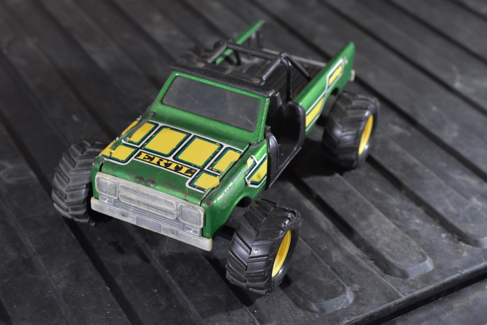 RARE VINTAGE ORIGINAL GREEN MACHINE BAJA ERTL SCOUT MUDDER TIRES ...