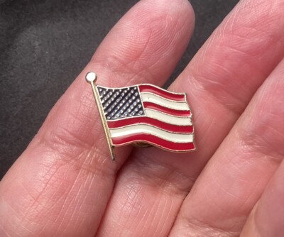 Vintage American Flag USA Patriotic Gold Toned Metal Hat Lapel Pin | eBay