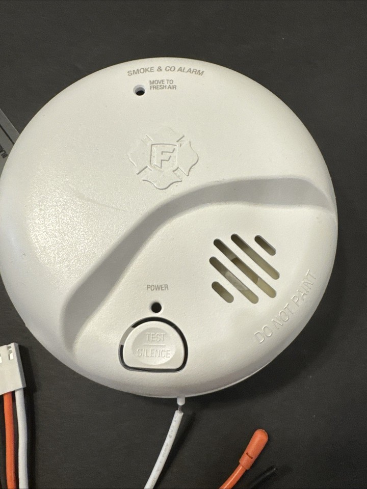 First Alert SMICO100-AC Interconnect Hardwire Smoke & Carbon Mono ...
