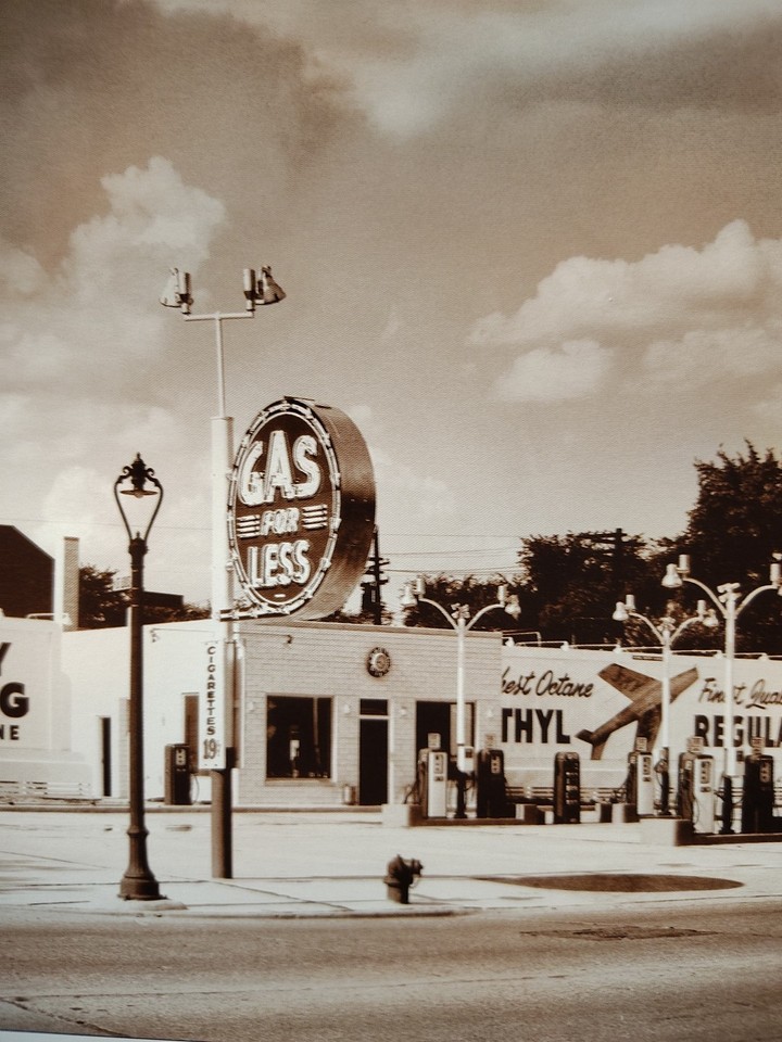 Vintage Sky Wing Gasoline 11.5x8.5"Gas Station Photo Calendar Chicago ...