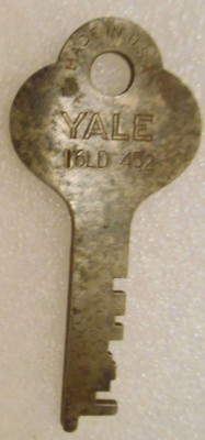 Vintage Yale & Towne Desk Flat Key 16LD 452 16ld452 Lock Cabinet ...