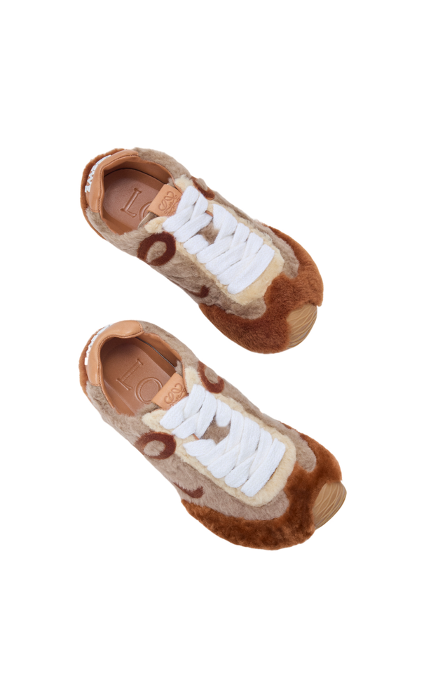 LOEWE Baller Runner 2.0 $1400 Tan Multitone Shearling Sneakers New ...