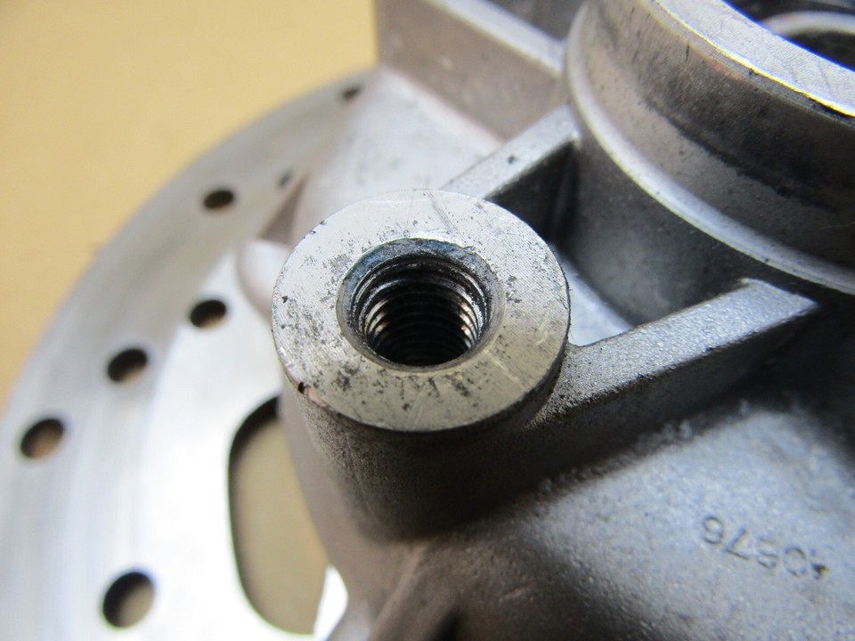 Piaggio Vespa GTS 300 2021 805 miles front brake disc and hub (9253 ...